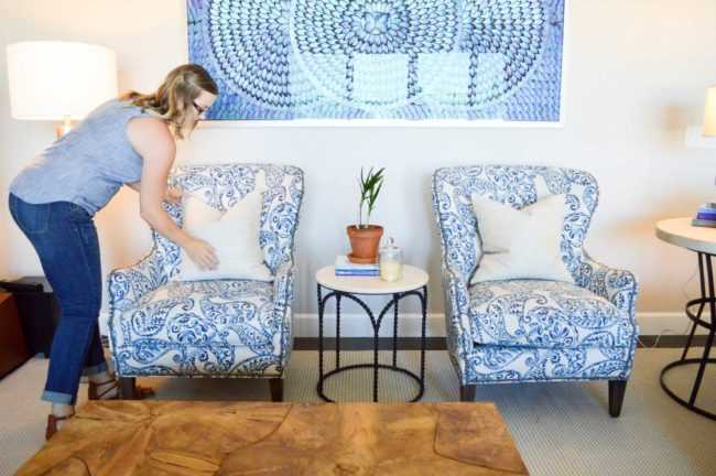 The Dressed Nest: An Inviting Indigo Estate - Kerrie Kelly