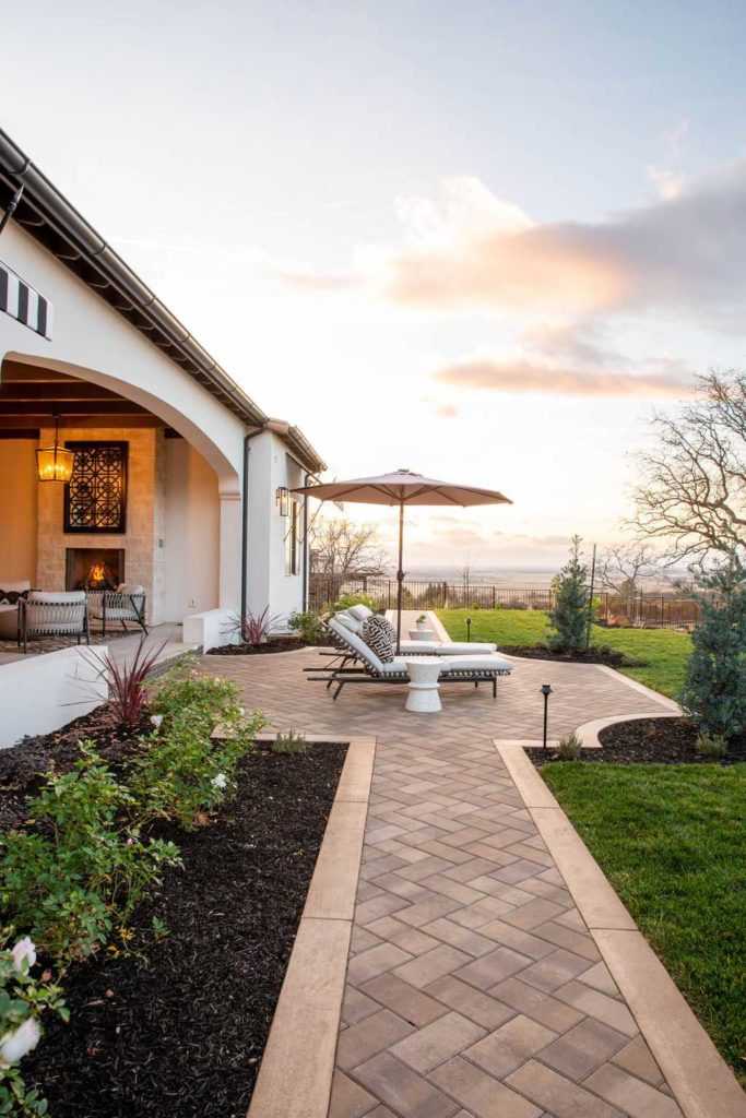 Stunning Spanish Farmhouse - Kerrie Kelly